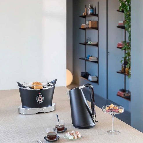 Bugatti Vera Easy 1.7L Kettle - Black – P I Z Z U T O